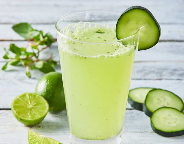 Descubre por qué tomar agua con limón en ayunas puede mejorar tu salud ...